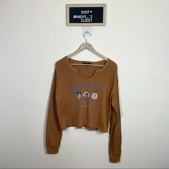 Social Scene | Tops | Social Scene Long Sleeve Crop Top And Notch Neck ...